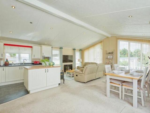 Shared Living/roommate 2 Bedroom For Sale Blue Anchor Blue Anchor 85000 ELS101100148