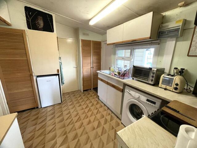 Shared Living/roommate 2 Bedroom For Sale Bognor Regis West Sussex 90000 ES101675530