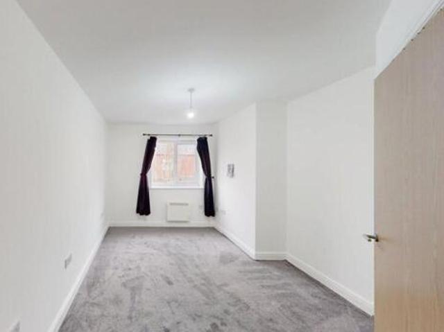 Shared Living/roommate 2 Bedroom For Sale Bolton Bolton 100000 ES99895435