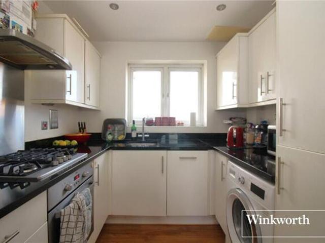 Shared Living/roommate 2 Bedroom For Sale Borehamwood Hertfordshire 330000 ELS100456411