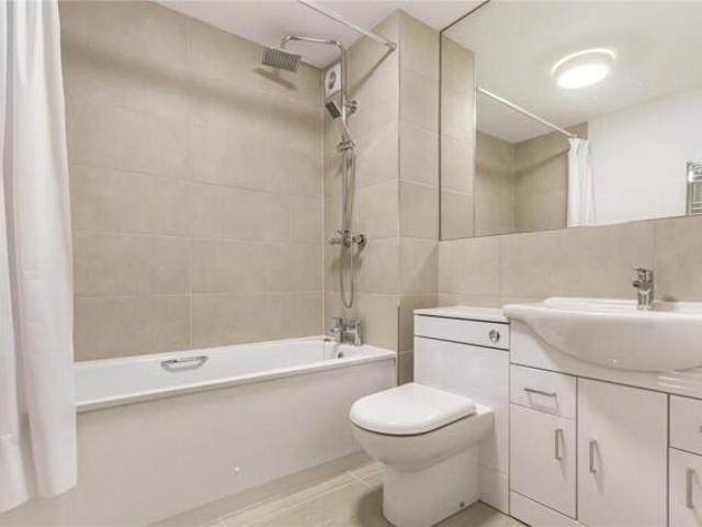 Shared Living/roommate 2 Bedroom For Sale Bournemouth Bournemouth 200000 ES101678149