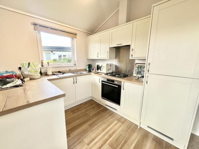 Shared Living/roommate 2 Bedroom For Sale Bournemouth Dorset 175000 ES100615148