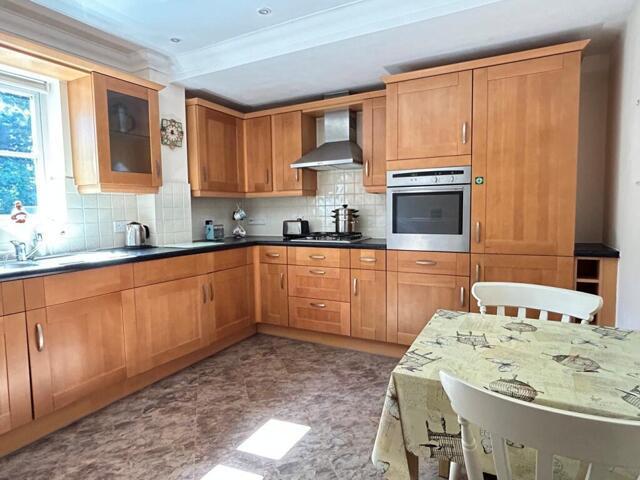 Shared Living/roommate 2 Bedroom For Sale Bournemouth Poole 245000 ES101100235
