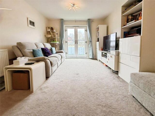 Shared Living/roommate 2 Bedroom For Sale Bracknell Berkshire 275000 ES99290343