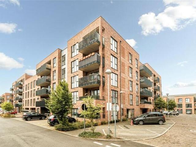 Shared Living/roommate 2 Bedroom For Sale Brentford Greater London 550000 ES100096997