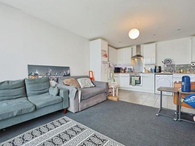 Shared Living/roommate 2 Bedroom For Sale Brentford Greater London 90000 ES100579023