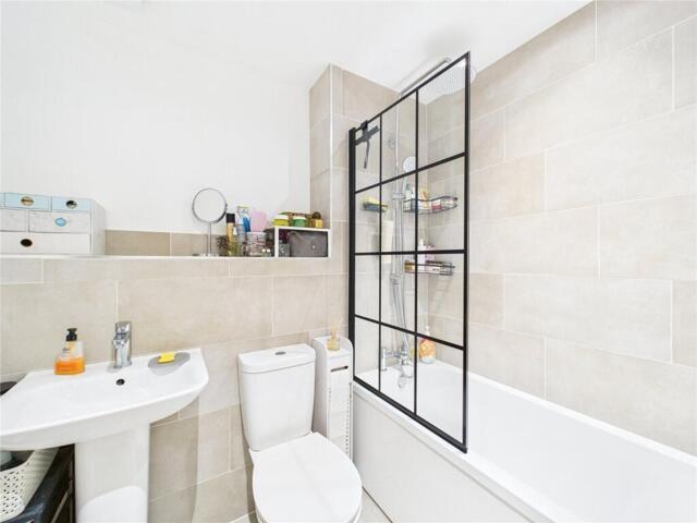 Shared Living/roommate 2 Bedroom For Sale Bristol City Of Bristol 279000 ELS100097001