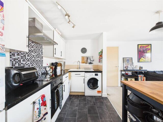 Shared Living/roommate 2 Bedroom For Sale Bristol South Gloucestershire 200000 ELS100191824