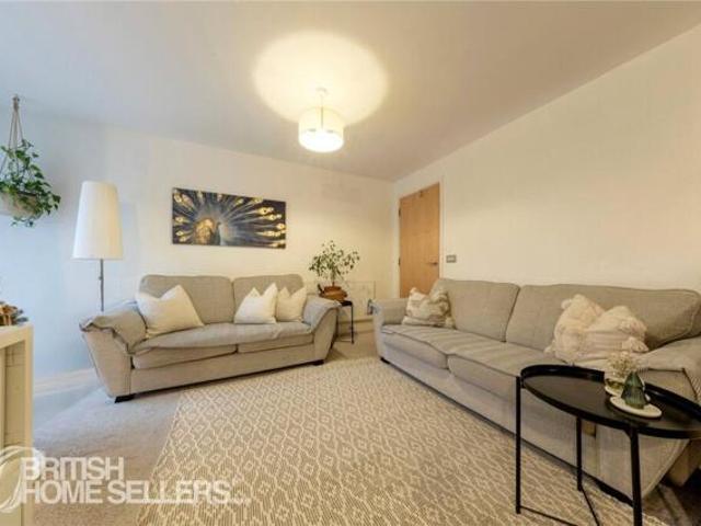 Shared Living/roommate 2 Bedroom For Sale Bromley Greater London 330000 ES99237358