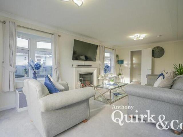 Shared Living/roommate 2 Bedroom For Sale Canvey Island Essex 300000 ELS100917768