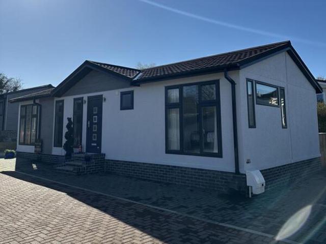 Shared Living/roommate 2 Bedroom For Sale Cheltenham Gloucestershire 229000 ELS99290085