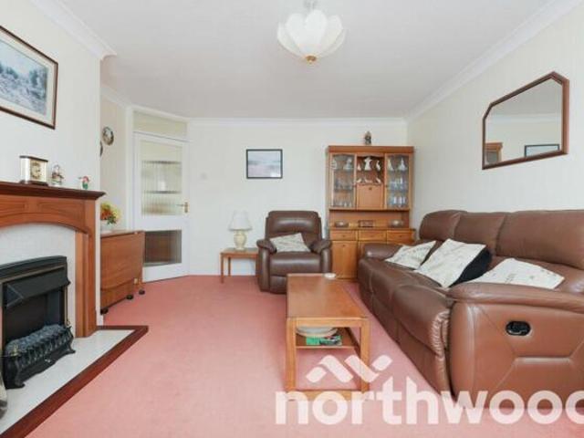 Shared Living/roommate 2 Bedroom For Sale Chessington Surrey 335000 ES100224253