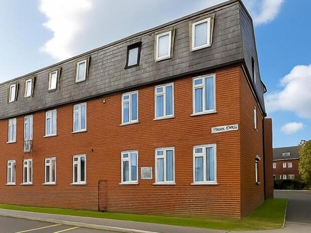 Shared Living/roommate 2 Bedroom For Sale Chigwell Essex 245000 ELS100426669