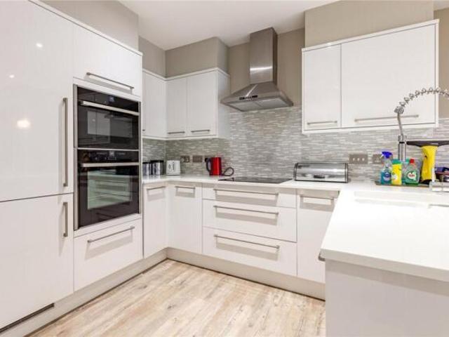 Shared Living/roommate 2 Bedroom For Sale Cirencester Gloucestershire 395000 ES100058072