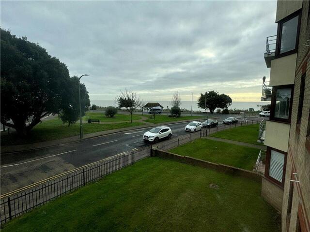 Shared Living/roommate 2 Bedroom For Sale Clacton Essex 160000 ES100342952