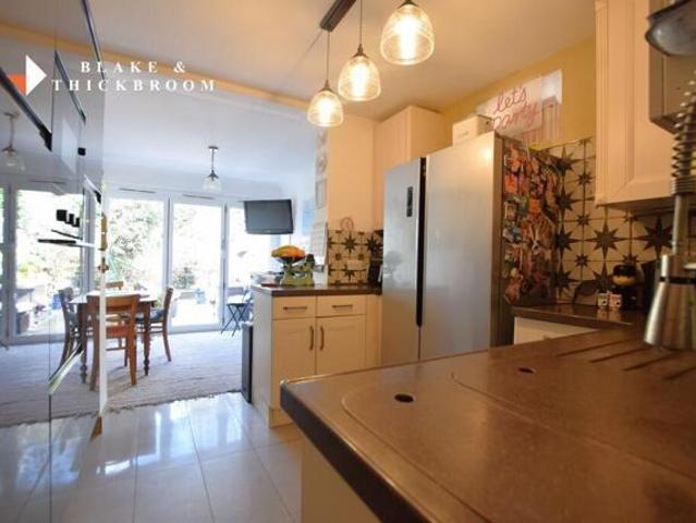 Shared Living/roommate 2 Bedroom For Sale Clacton Essex 190000 ELS100881455