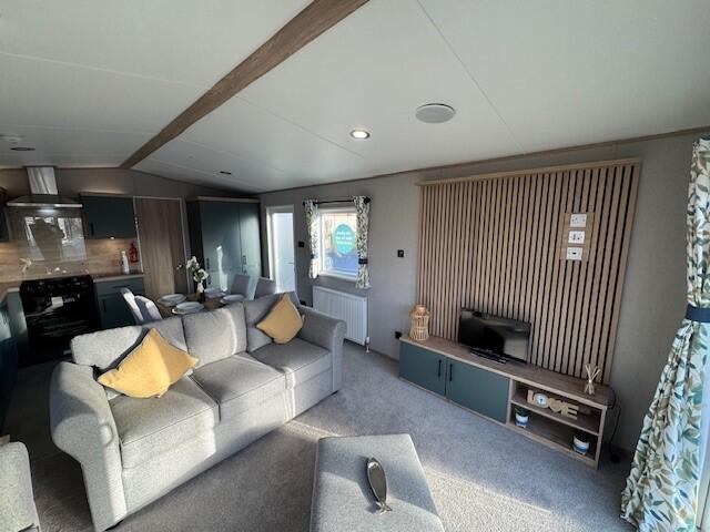 Shared Living/roommate 2 Bedroom For Sale Cleethorpes Lincolnshire 64995 ELS99130080