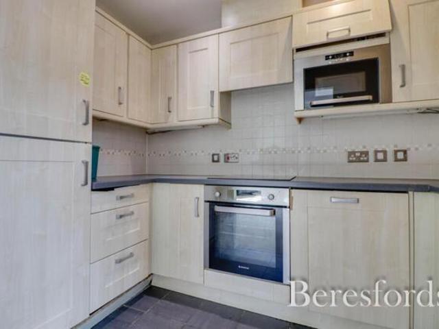 Shared Living/roommate 2 Bedroom For Sale Colchester Essex 180000 ELS101199774