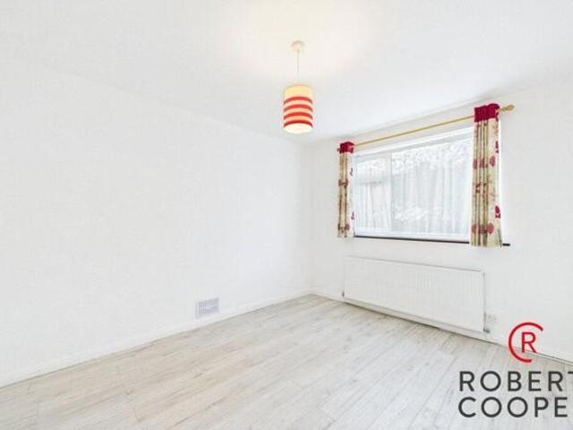 Shared Living/roommate 2 Bedroom For Sale Ealing Greater London 300000 ES99926363