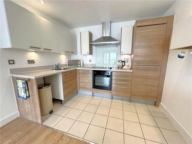 Shared Living/roommate 2 Bedroom For Sale Eastbourne East Sussex 220000 ES99277849