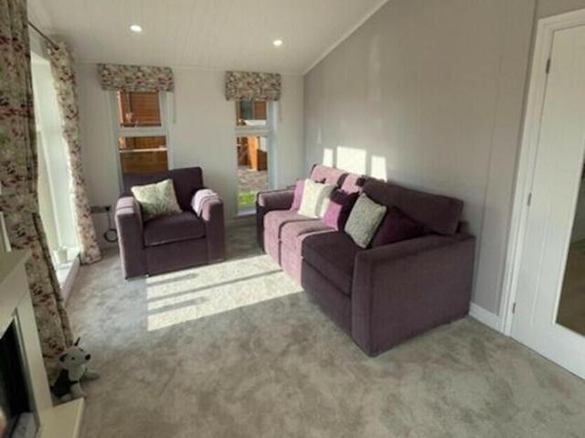 Shared Living/roommate 2 Bedroom For Sale Essex Essex 208700 ELS100224199