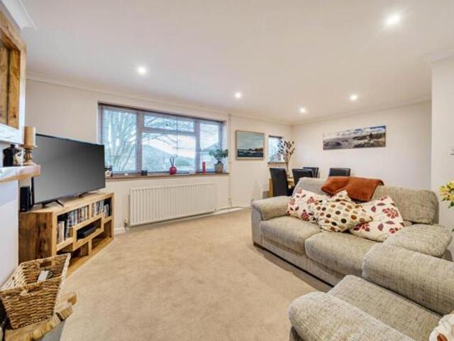 Shared Living/roommate 2 Bedroom For Sale Farnborough Hampshire 255000 ES100503337