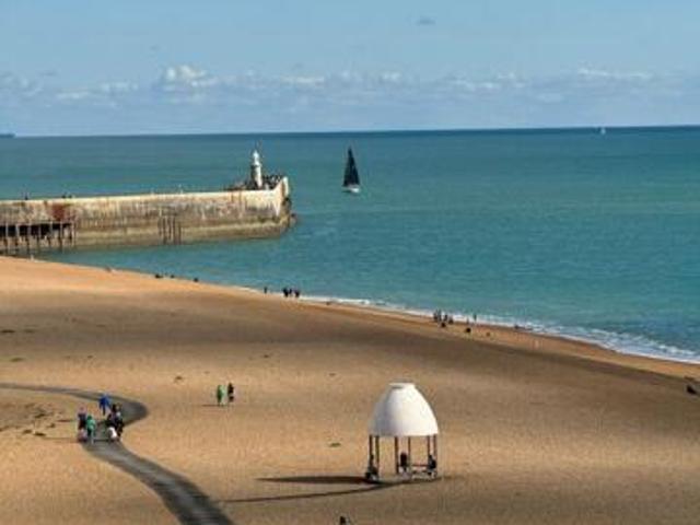 Shared Living/roommate 2 Bedroom For Sale Folkestone Kent 875000 ES98233331