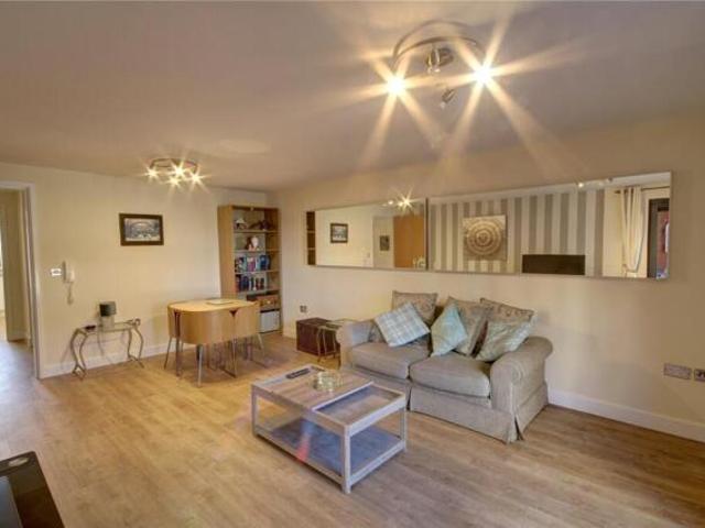 Shared Living/roommate 2 Bedroom For Sale Gateshead Gateshead 169000 ES99840152