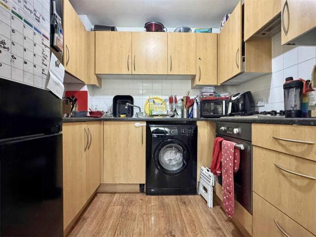 Shared Living/roommate 2 Bedroom For Sale Great Leighs Great Leighs 190000 ELS100786954
