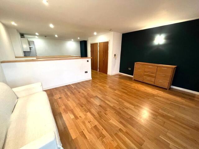 Shared Living/roommate 2 Bedroom For Sale Greater Manchester Greater Manchester 270000 ES99381079