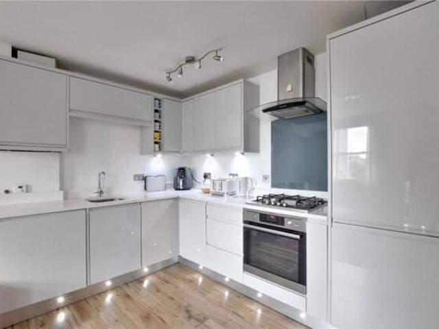 Shared Living/roommate 2 Bedroom For Sale Greenwich Greater London 345000 ES99345114