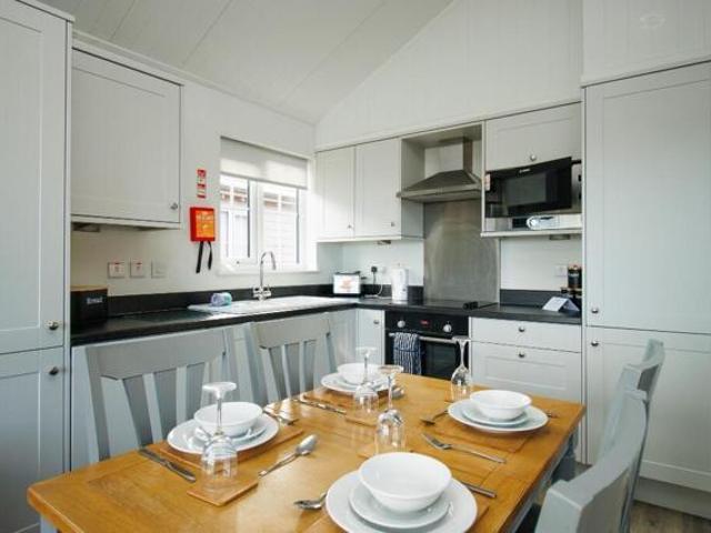 Shared Living/roommate 2 Bedroom For Sale Hunmanby North Yorkshire 165950 ES101931357