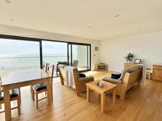 Shared Living/roommate 2 Bedroom For Sale Hythe Hampshire 635000 ELS99092690