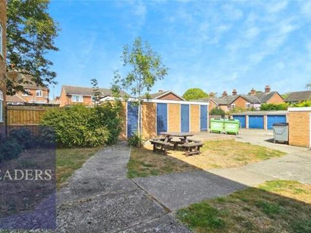 Shared Living/roommate 2 Bedroom For Sale Halstead Essex 160000 ELS100023730