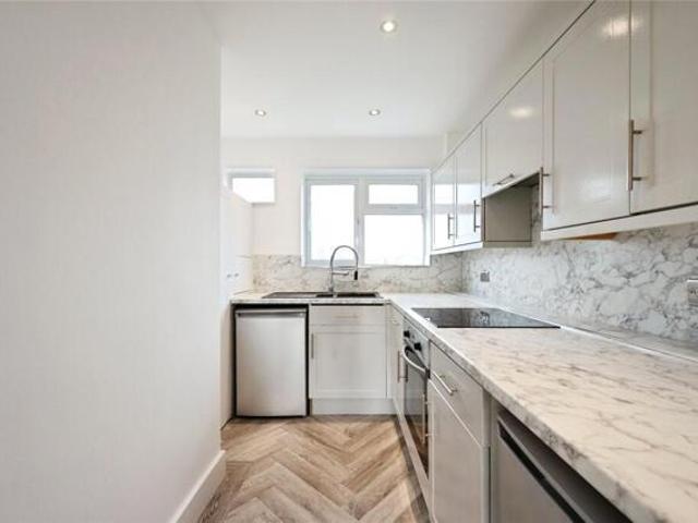 Shared Living/roommate 2 Bedroom For Sale Hayling Island Hampshire 200000 ES100425988