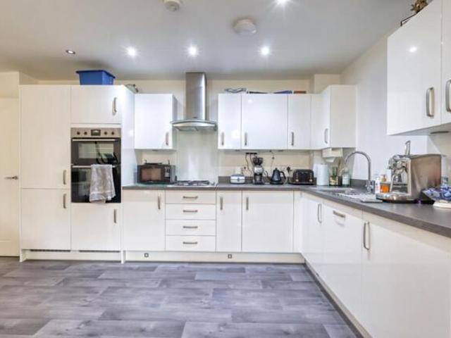 Shared Living/roommate 2 Bedroom For Sale High Wycombe Buckinghamshire 300000 ELS100398593