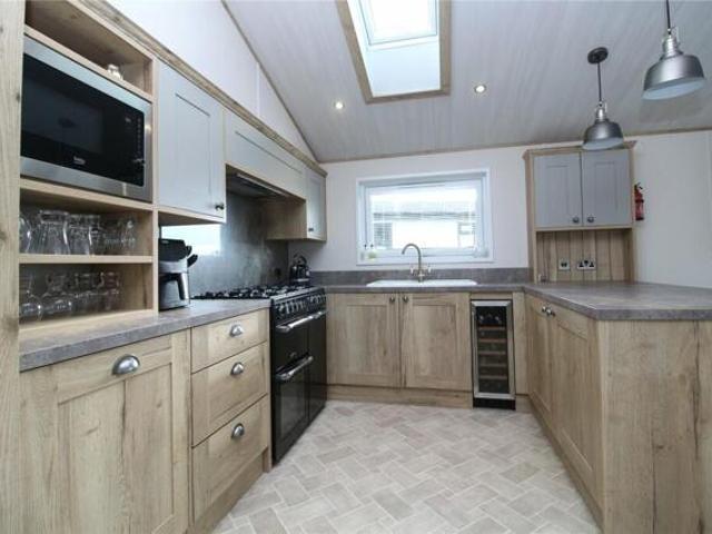 Shared Living/roommate 2 Bedroom For Sale Highcliffe Hampshire 115000 ES101678840