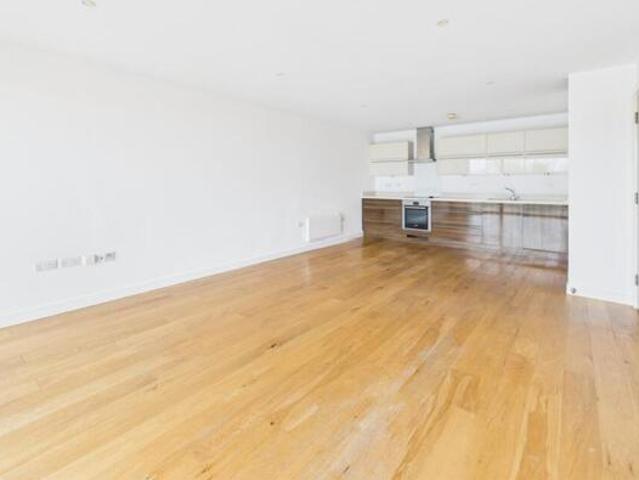 Shared Living/roommate 2 Bedroom For Sale Hillingdon Great London 425000 ELS99608281