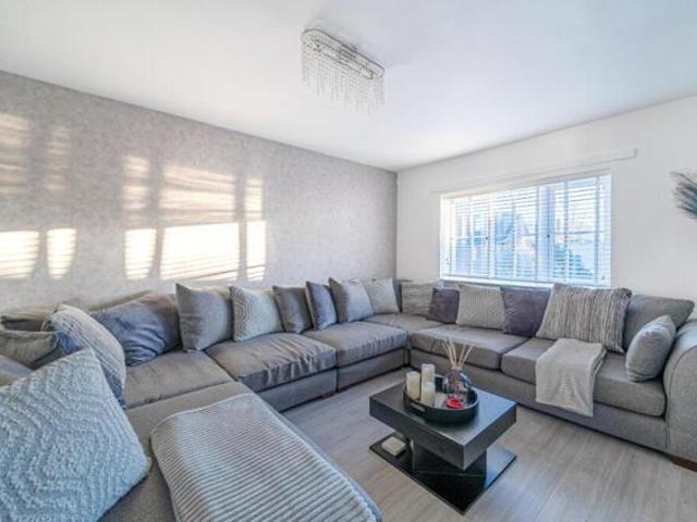 Shared Living/roommate 2 Bedroom For Sale Hook Hampshire 290000 ELS99130433