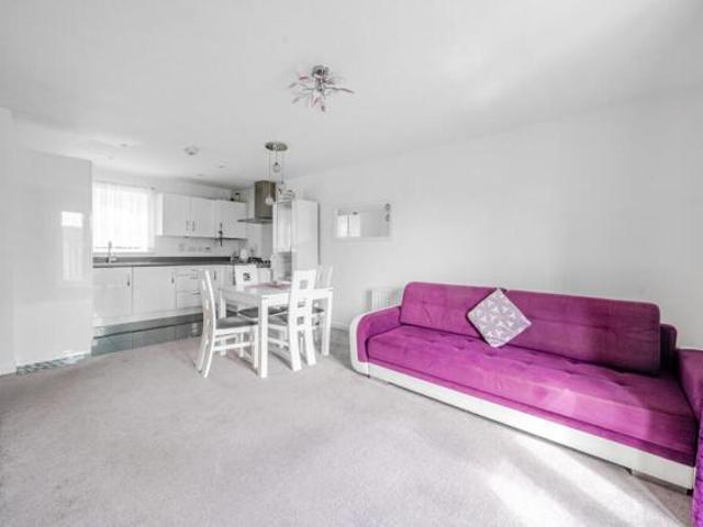 Shared Living/roommate 2 Bedroom For Sale Houghton Regis Bedfordshire 200000 ES99688173