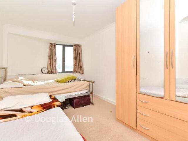 Shared Living/roommate 2 Bedroom For Sale Ilford Great London 300000 ELS101678061