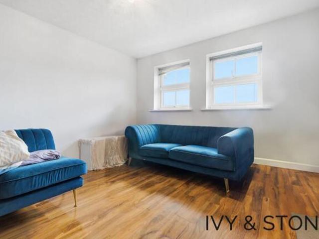 Shared Living/roommate 2 Bedroom For Sale Ilford Greater London 270000 ELS99571989