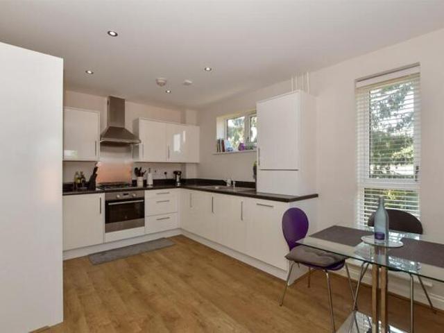 Shared Living/roommate 2 Bedroom For Sale Kent Kent 250000 ES101743242