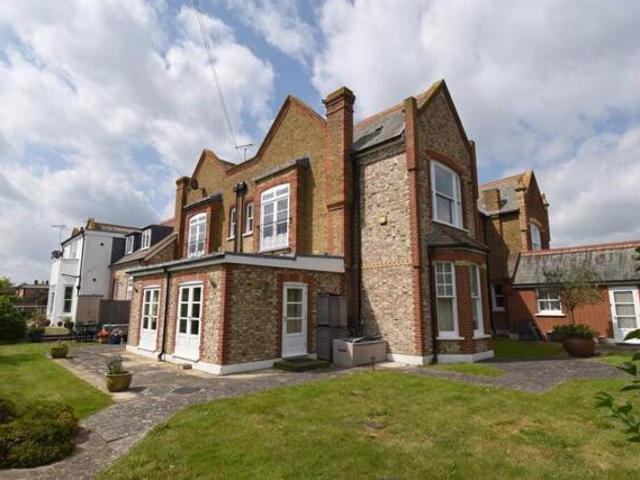 Shared Living/roommate 2 Bedroom For Sale Kent Kent 300000 ES99029521