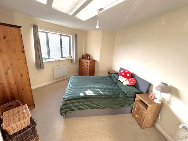 Shared Living/roommate 2 Bedroom For Sale Kidderminster Worcestershire 125000 ES99277753