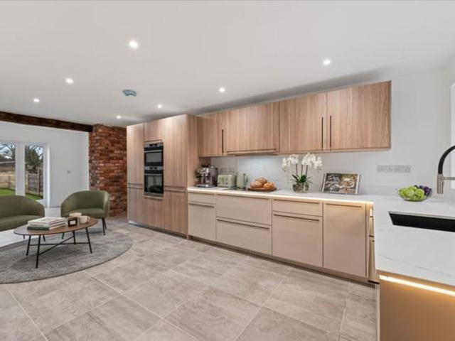 Shared Living/roommate 2 Bedroom For Sale Kingsley Cheshire West And Chester 425000 ELS101676033