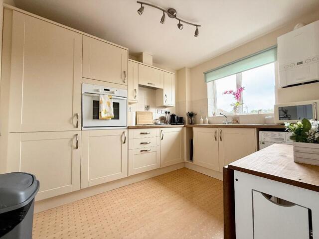 Shared Living/roommate 2 Bedroom For Sale Luton Luton 190000 ELS99688416