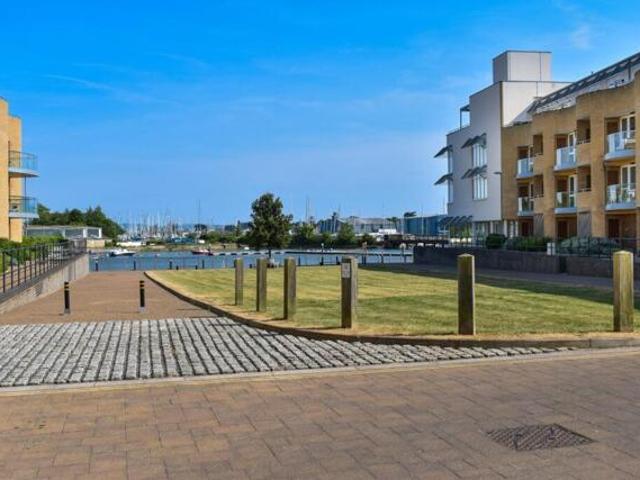 Shared Living/roommate 2 Bedroom For Sale Lymington Hampshire 480000 ELS100540767