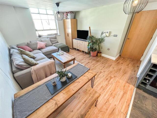 Shared Living/roommate 2 Bedroom For Sale Leamington Spa Warwickshire 180000 ES100366205