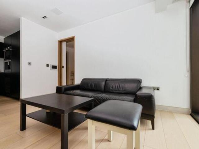 Shared Living/roommate 2 Bedroom For Sale London City Of London 900000 ES101677473
